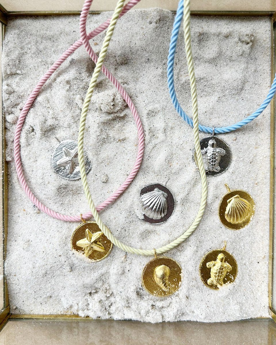 Colar do Mar - Medalha grande - Colares Our Sins